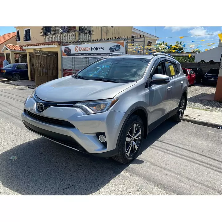 Corotos | Toyota Rav-4 XLE 2017