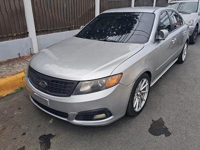 Corotos | Kia Lotze año 2010. Único Dueño. GLP de fabrica