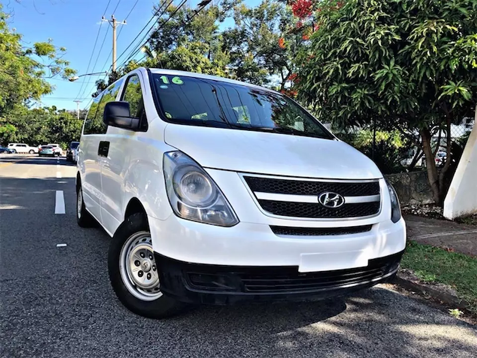 Corotos | Hyundai H1 Blanca 2016 Gasolina