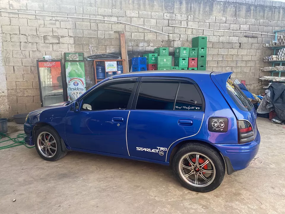Corotos | Toyota starlet 99-2000