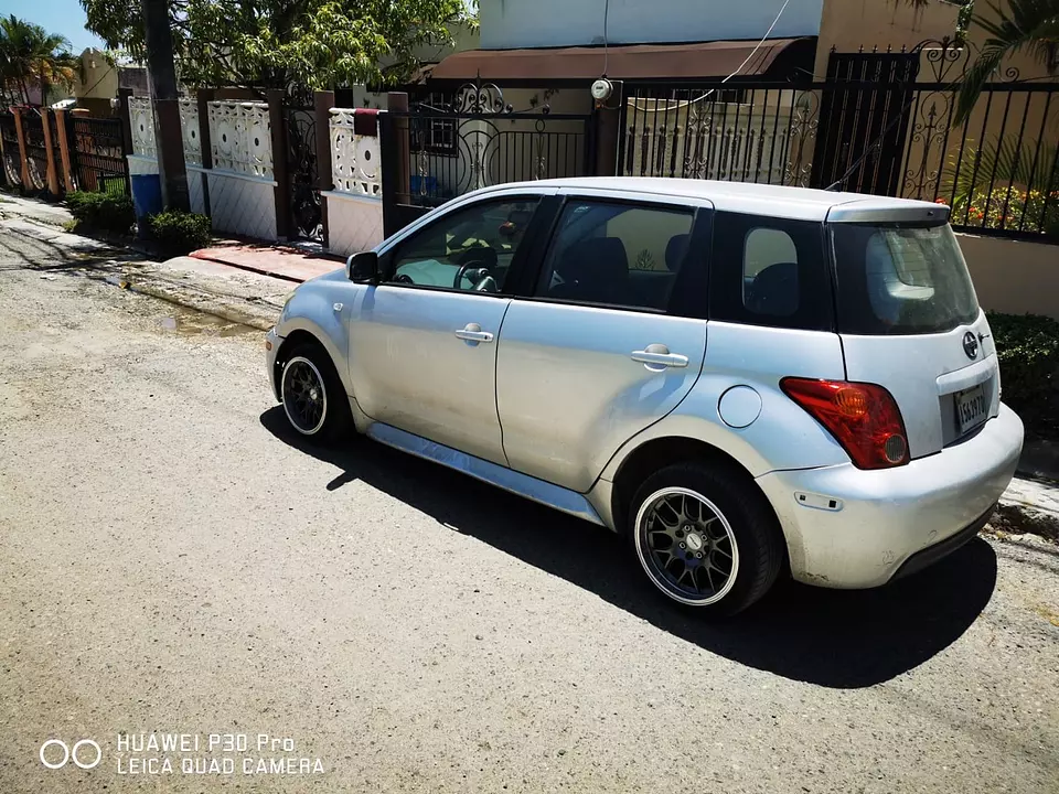Corotos | Toyota Scion AX 2005 Hatchback en muy buenas condiciones