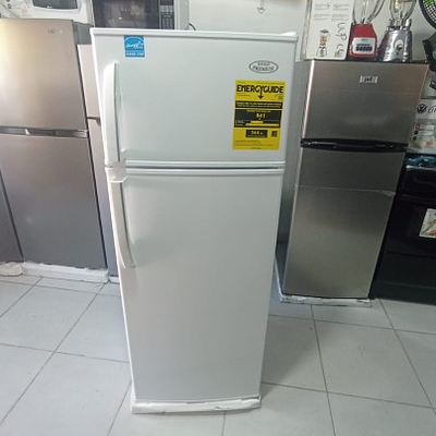 Corotos | Nevera Gold Premium Blanca de 8 pie con 1 año de garantía.