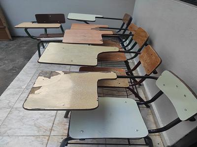 Corotos | Vendo Butacas escolares para primero a cuarto grado.