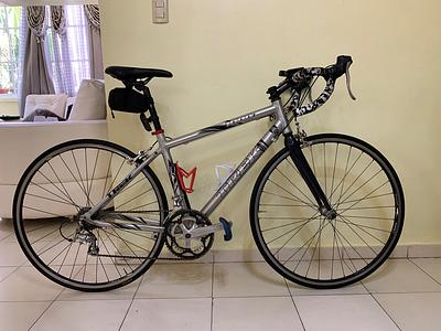Corotos | Bicicleta de ruta TREK 1000c