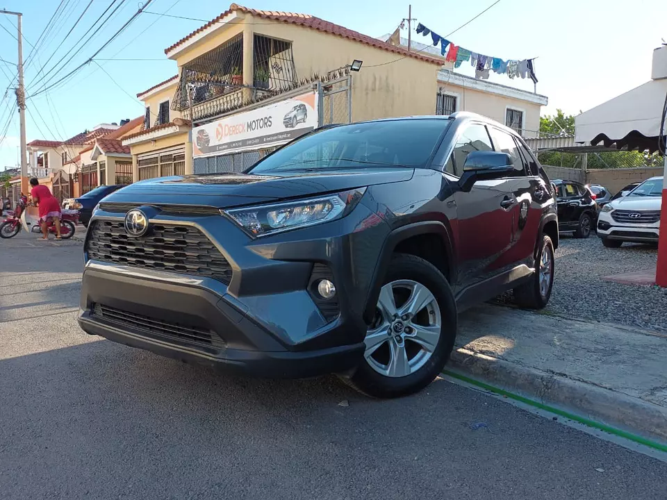Corotos | Toyota Rav-4 XLE 2019 4x4
