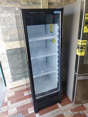 Corotos | Nevera Exhibidor FARCO INVERTER de 12 pies cúbicos