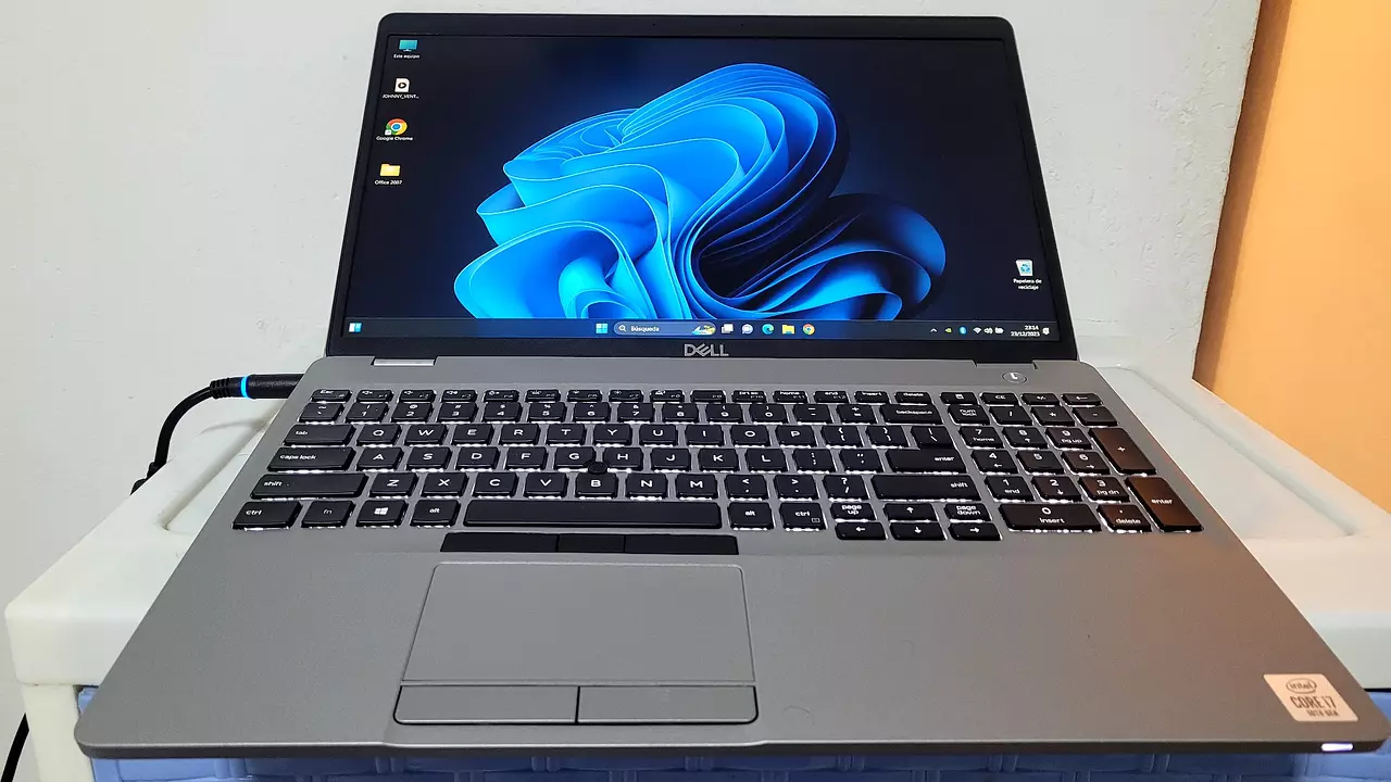 Corotos | Dell Presicion 17 Pulg Core i7 10th Gen Ram 16gb ddr4 SSD ...