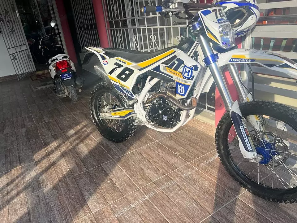 Corotos | Tauro YZ 250 CC GT