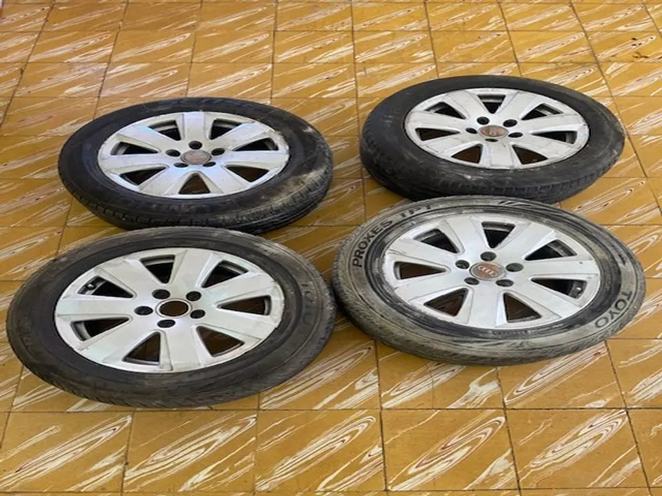 Corotos | Gomas con sus cuatros aros