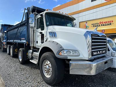 Corotos | 2012 MACK GRANITE