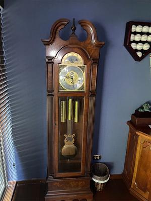 Corotos | Reloj de pendulo antiguo estilo goodfather