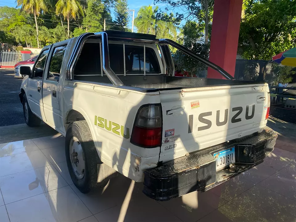 Corotos | Isuzu KB 2003