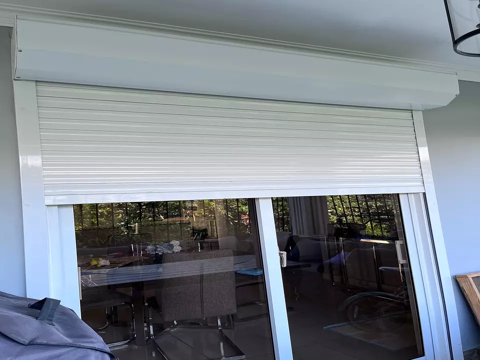 Corotos | Shutter eléctrico con poco uso