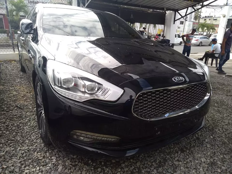 Corotos | KIA K5, K7, K9, K900 NEGRO 2018DESDE: RD$ 995,100.00