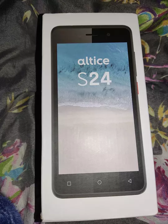 Corotos | Celular Altice S24 Black