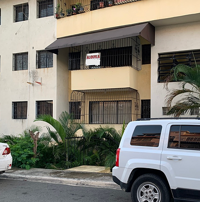 Corotos | Apartamento en tercer nivel de tres habitaciones en alquiler ...