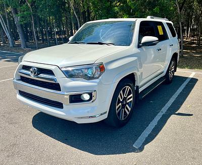 Corotos | Toyota 4Runner Limited 4x4 Blanca 3 Filas la Full