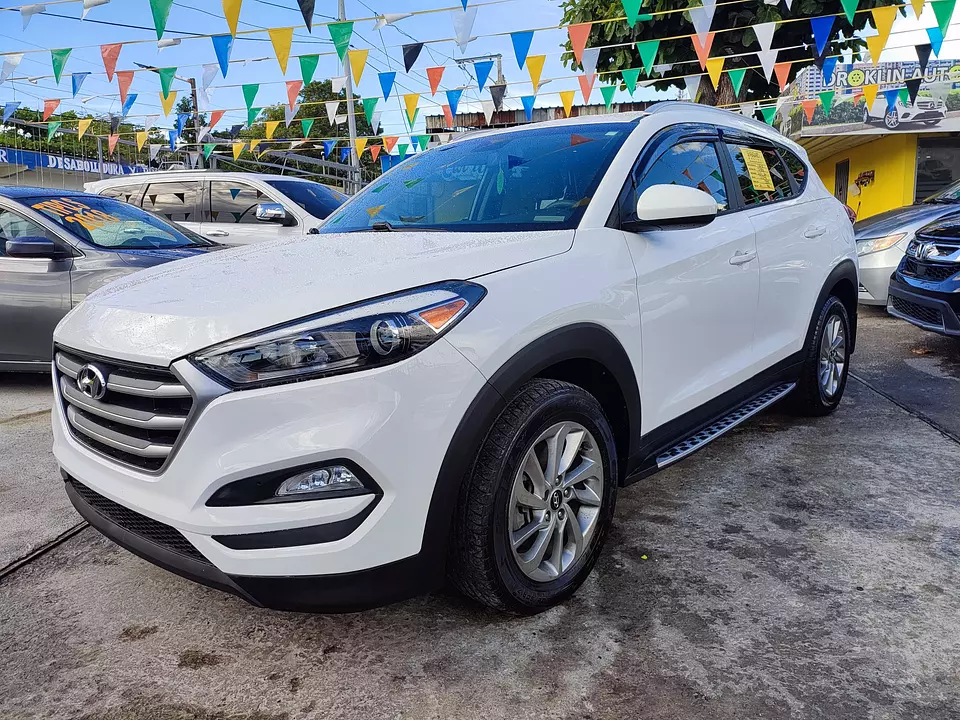 Corotos | Hyundai Tucson 17 resien importada 41mil millas
