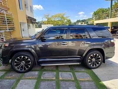 Corotos | vendo runner año 2012 como nueva color gris raton la ful tres ...