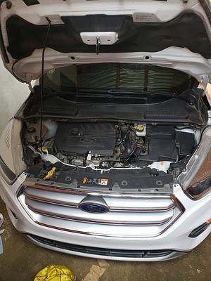 Corotos | Vendo mi yipeta Ford escape 2017, nitidez total