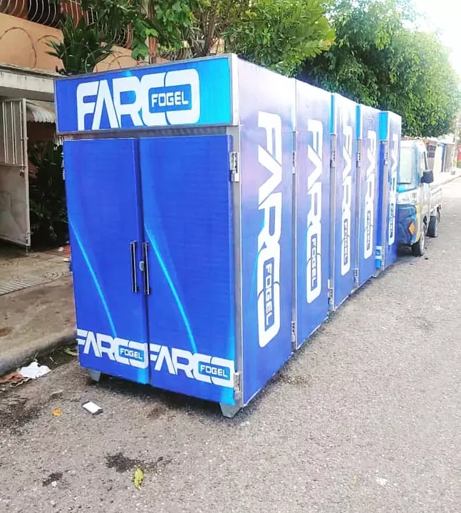 Corotos | Exhibidor Farco UR-26GL | 26 Pies Cubicos