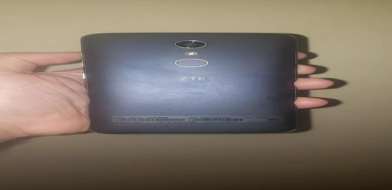 Corotos | Zte z981 desbloqueado solo celular el comprador le compra un cargador y listo