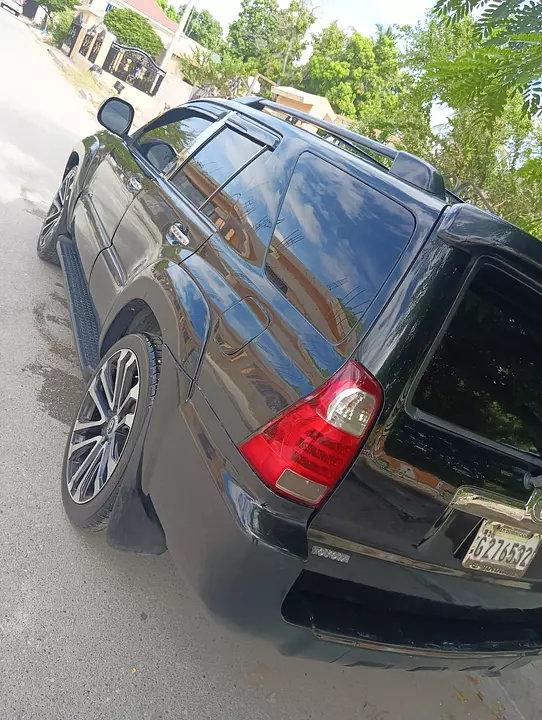 Corotos | Toyota runner