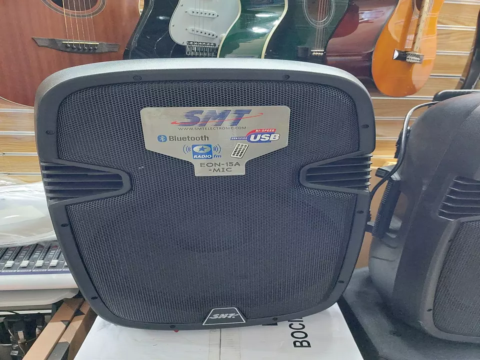 Corotos | Bocina SMT EON-15A-MIC AMPLIFICADA DE 15 CON MICROFONO NUEVA ...