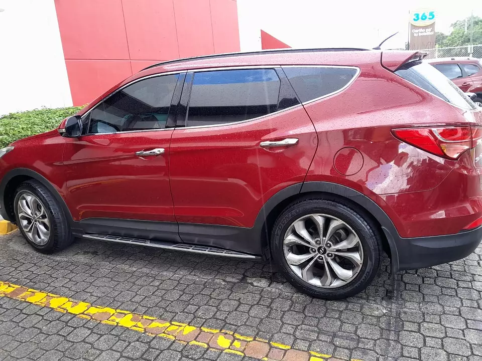Corotos | VENDO JEEPETA HYUNDAI SANTA FE 2015, 3 FILAS DE ASIENTOS ...